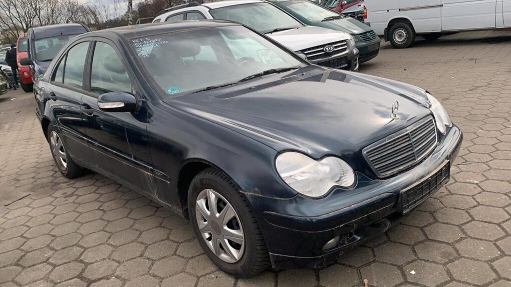 Mercedes C180 – AfricaCarz
