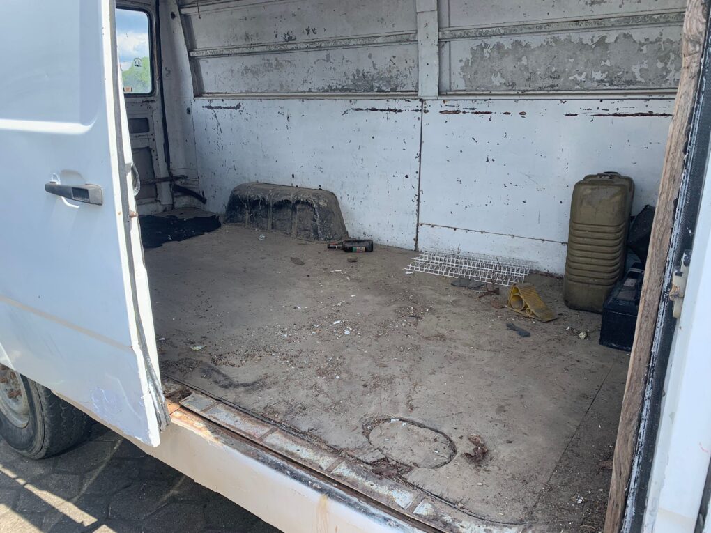 Mercedes 307 – AfricaCarz