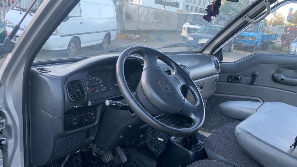 Hyundai H100 – AfricaCarz