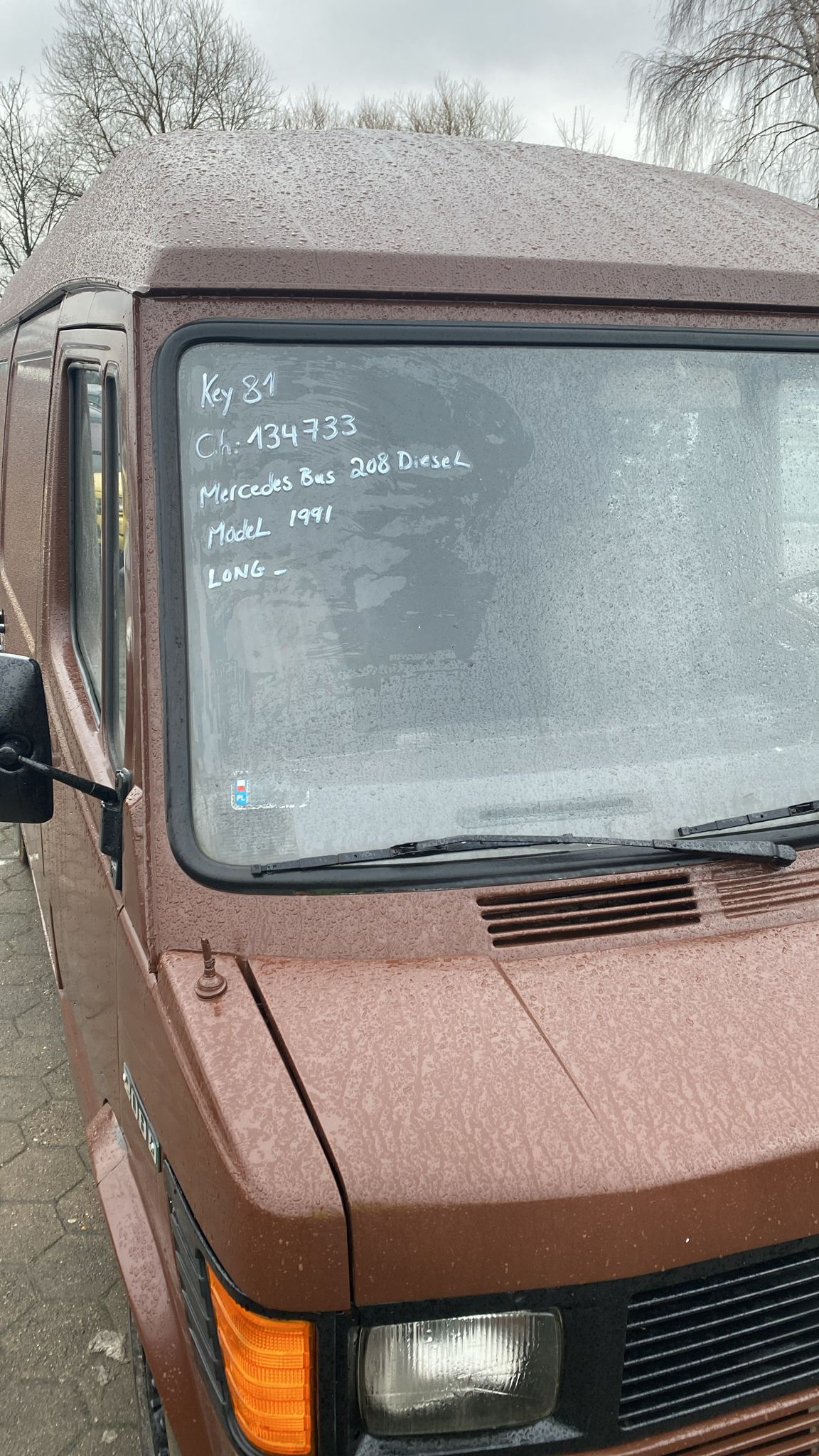 Mercedes 208 – AfricaCarz