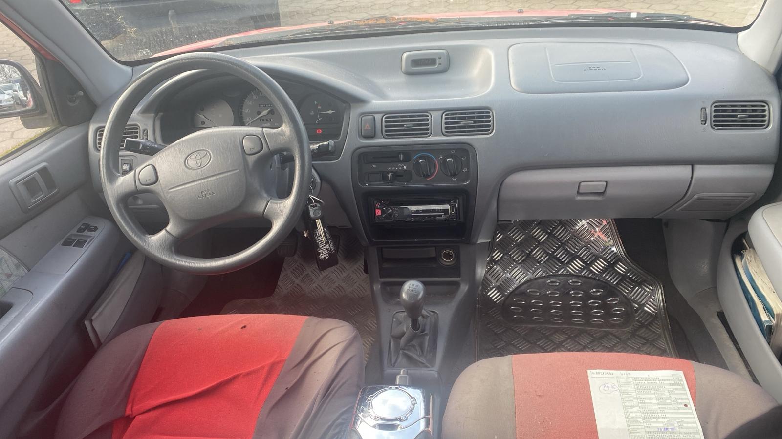 Toyota Starlet 1.4 – AfricaCarz