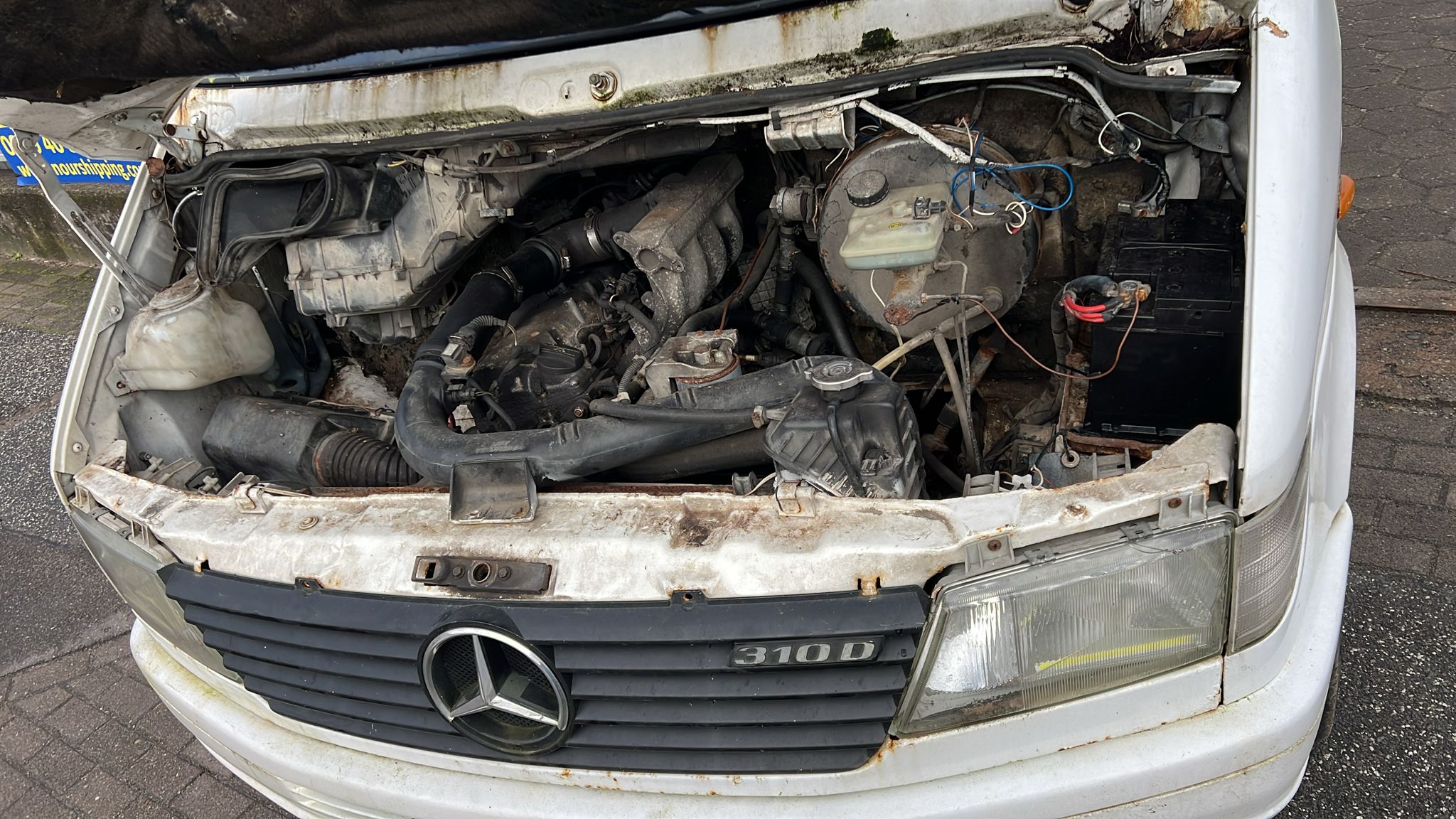 Mercedes 310 – AfricaCarz