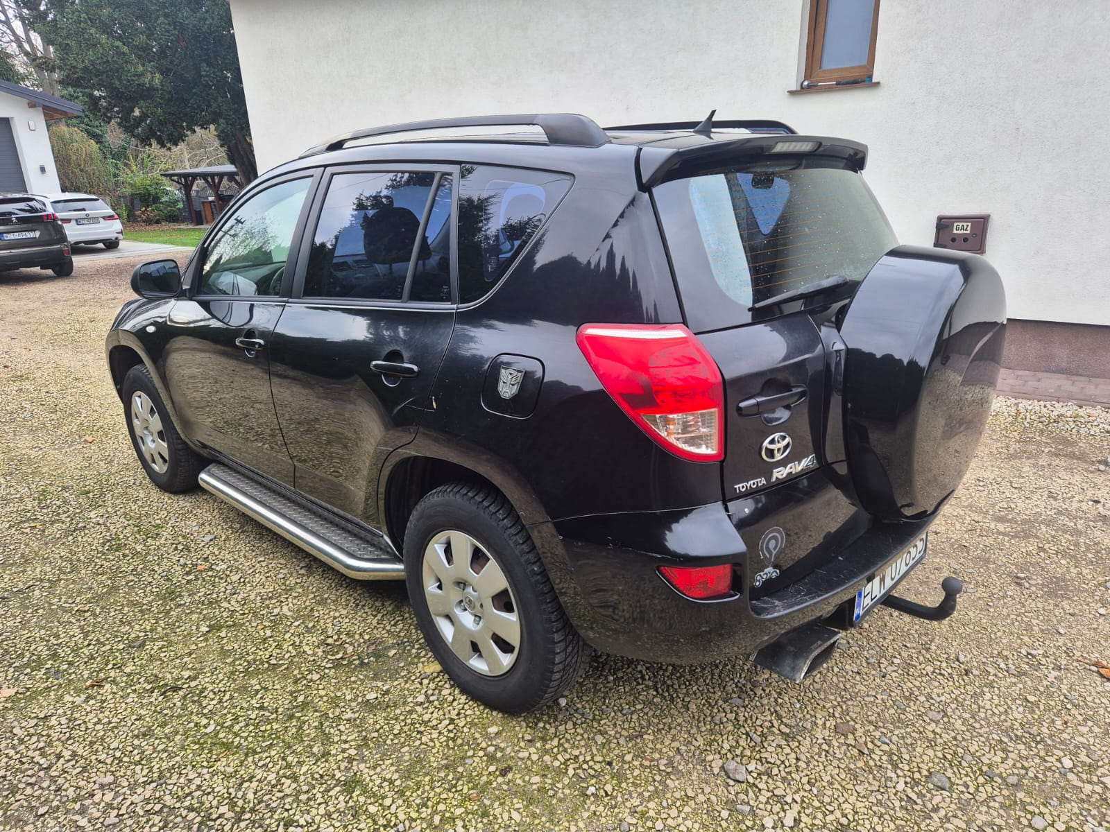 Toyota RAV 4 – AfricaCarz